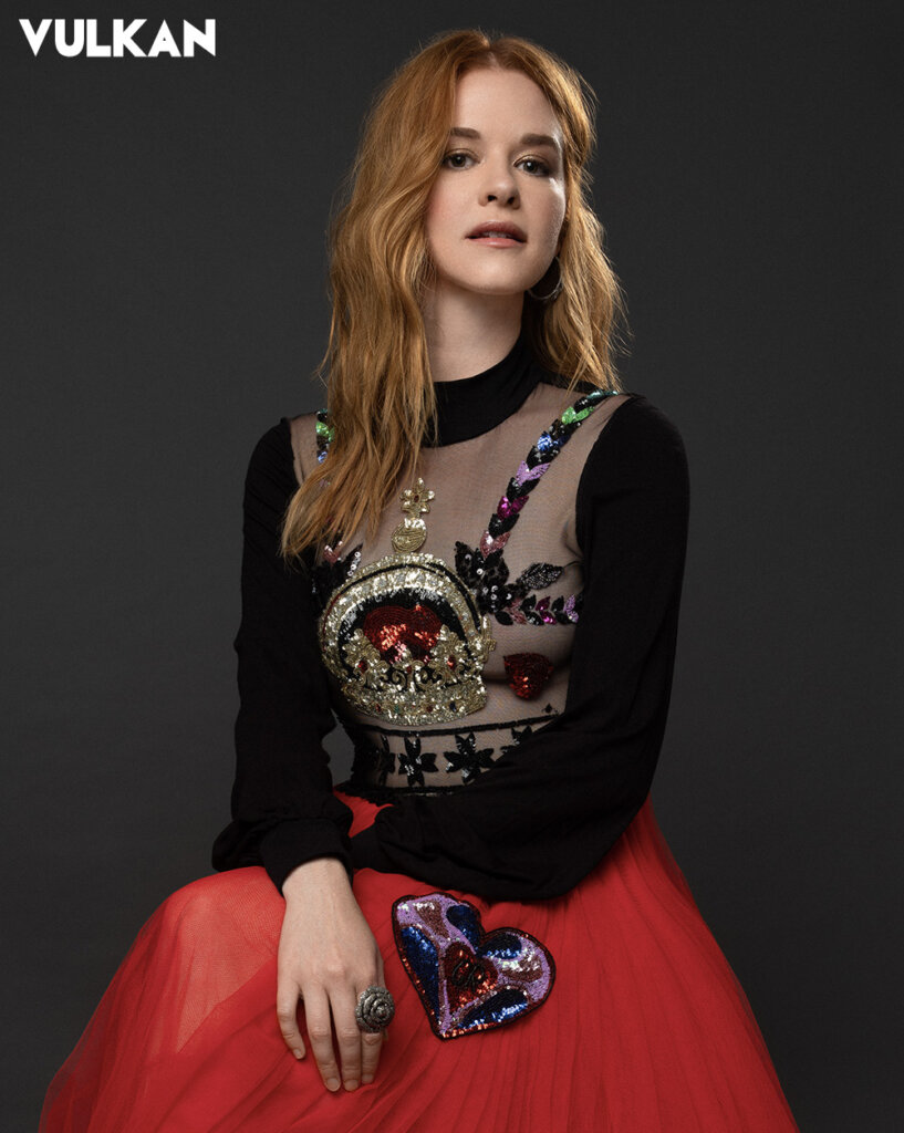 SARAH DREW | Vulkan Magazine