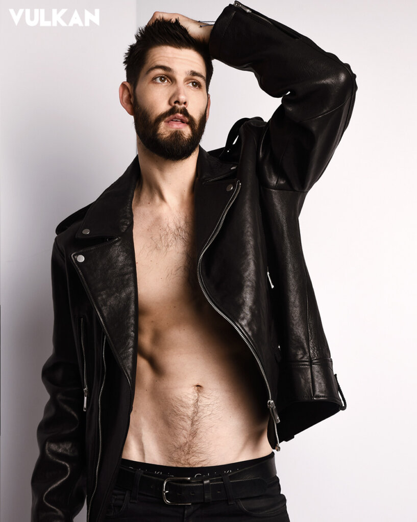 Casey Deidrick | Vulkan Magazine