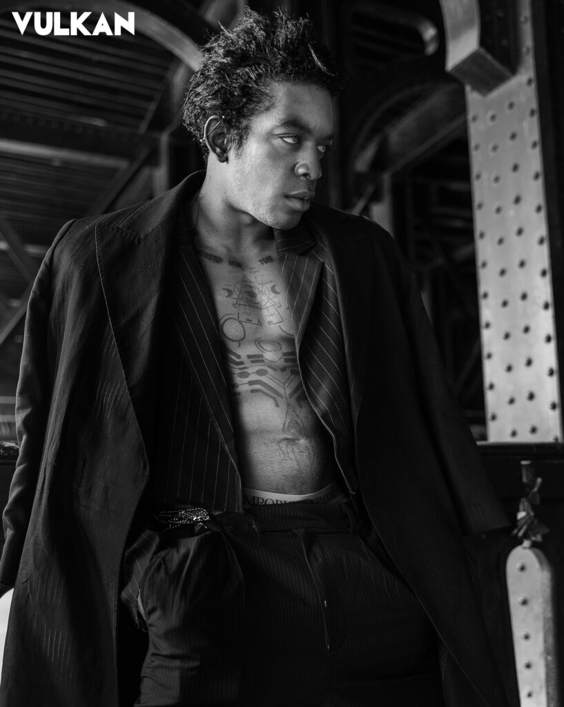 The Walker | Vulkan Magazine