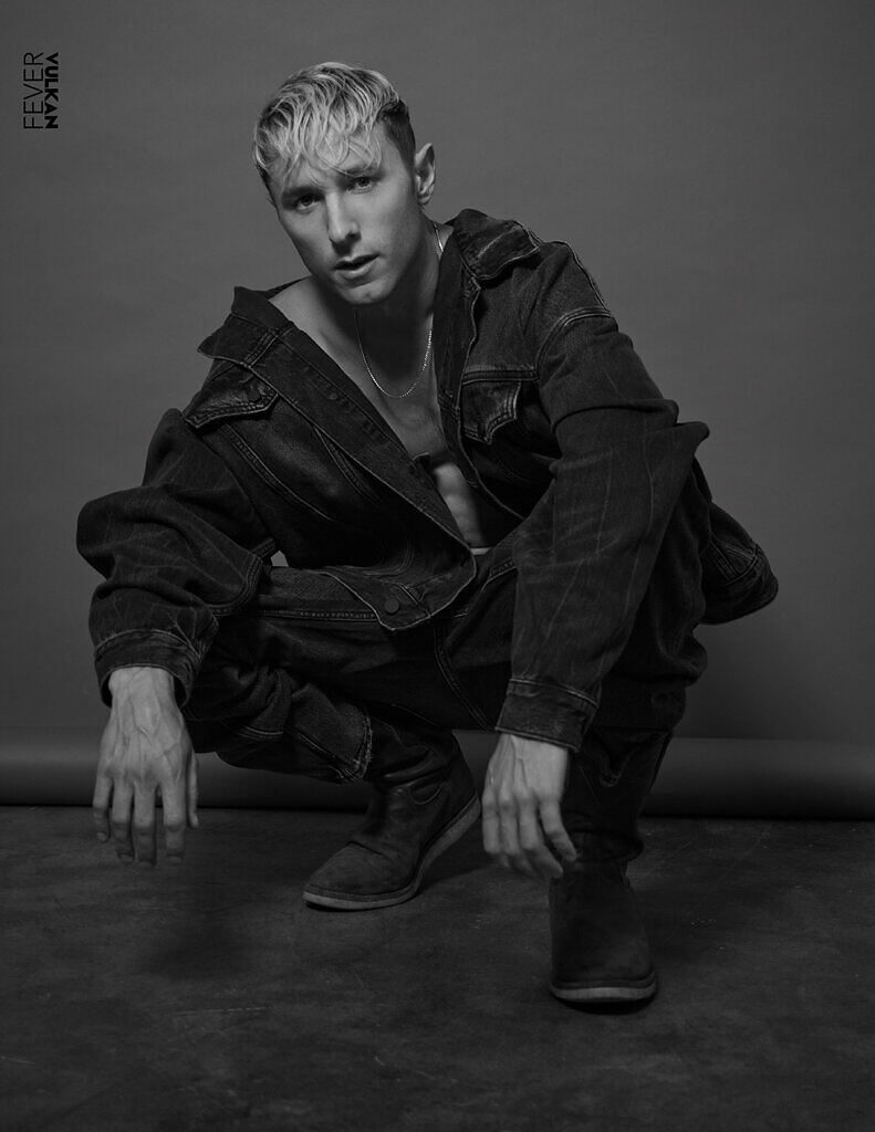 Elliott Taylor | Vulkan Magazine